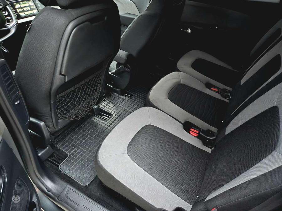 Grey Citroen c4-picasso 2014 in Siauliai, with an engine capacity of 1.56 L and mileage of 230 thousand km for 5500 €, photo 12 on AUTOMOTO.COM.LV