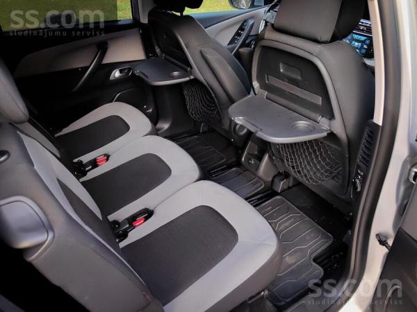 Grey Citroen c4-picasso 2014 in Jurmala, with an engine capacity of 2.00 L and mileage of 253 thousand km for 5990 €, photo 10 on AUTOMOTO.COM.LV