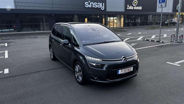 Grey Citroen c4-picasso 2014 in Utena, with an engine capacity of 1.60 L and mileage of 229 thousand km for 4995 €, photo 3 on AUTOMOTO.COM.LV