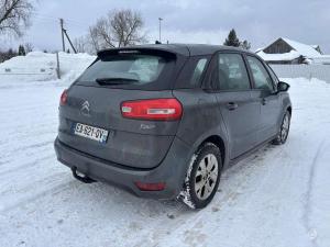 Grey Citroen c4-picasso 2015 in Taurage, with an engine capacity of 1.56 L and mileage of 200 thousand km for 4500 €, photo 7 on AUTOMOTO.COM.LV