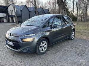 Pelēks Citroen c4-picasso 2015 Panevēža, ar dzinēja tilpumu 1.60 L un nobraukumu 334 tūkst. km par 4500 €, foto 4 vietnē AUTOMOTO.COM.LV