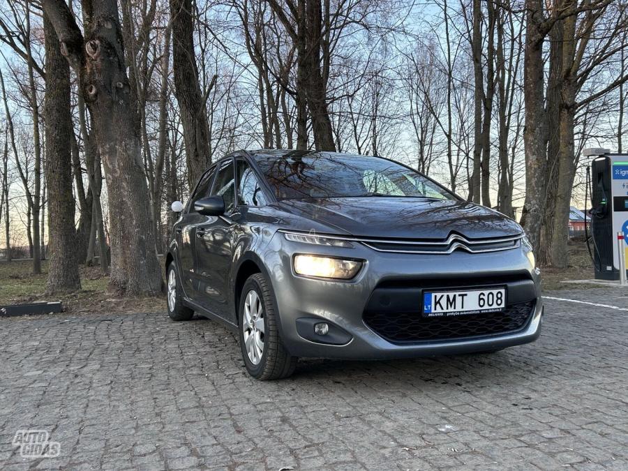 Pelēks Citroen c4-picasso 2015 Panevēža, ar dzinēja tilpumu 1.60 L un nobraukumu 334 tūkst. km par 4500 €, foto 5 vietnē AUTOMOTO.COM.LV