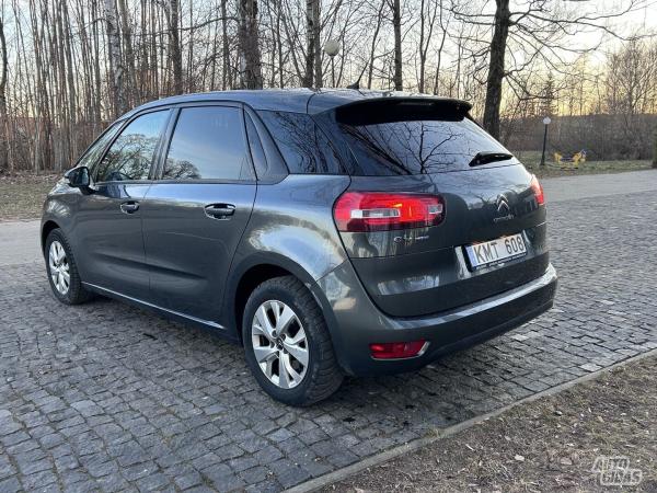 Pelēks Citroen c4-picasso 2015 Panevēža, ar dzinēja tilpumu 1.60 L un nobraukumu 334 tūkst. km par 4500 €, foto 8 vietnē AUTOMOTO.COM.LV