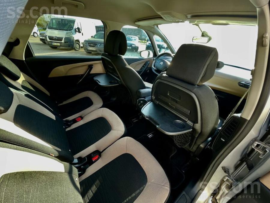 Pelēks Citroen c4-picasso 2015 Liepāja, ar dzinēja tilpumu 2.00 L un nobraukumu 225 tūkst. km par 5900 €, foto 7 vietnē AUTOMOTO.COM.LV