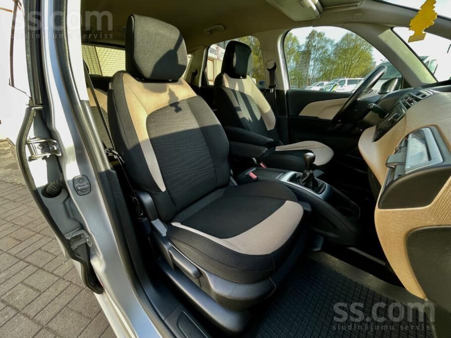 Pelēks Citroen c4-picasso 2015 Liepāja, ar dzinēja tilpumu 2.00 L un nobraukumu 225 tūkst. km par 5900 €, foto 8 vietnē AUTOMOTO.COM.LV