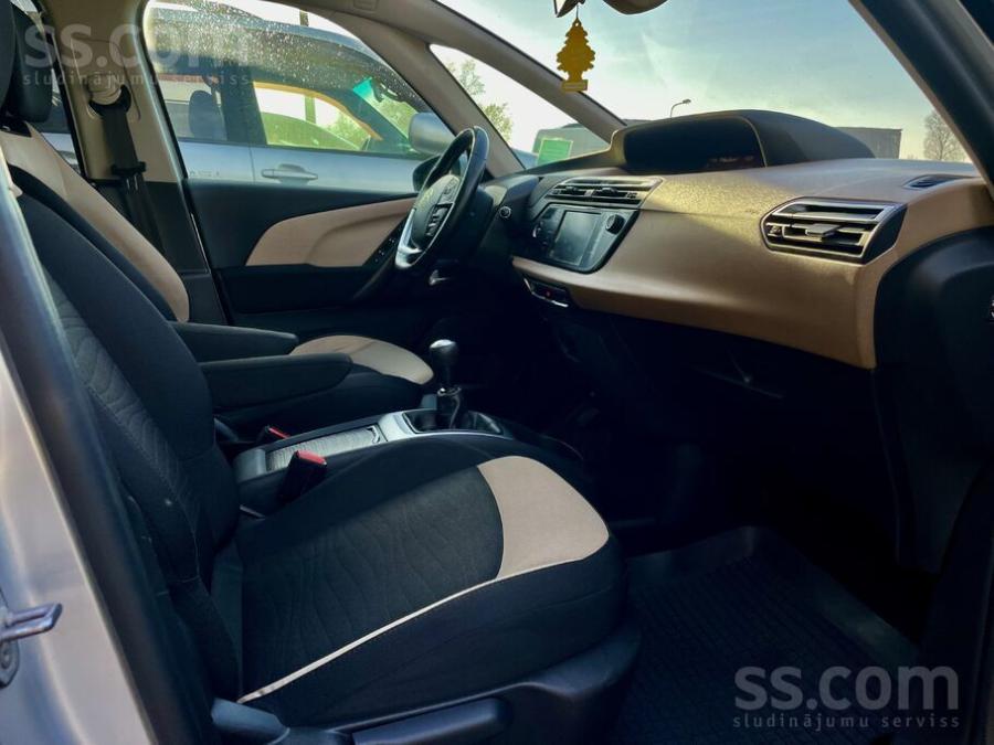 Pelēks Citroen c4-picasso 2015 Liepāja, ar dzinēja tilpumu 2.00 L un nobraukumu 225 tūkst. km par 5900 €, foto 19 vietnē AUTOMOTO.COM.LV