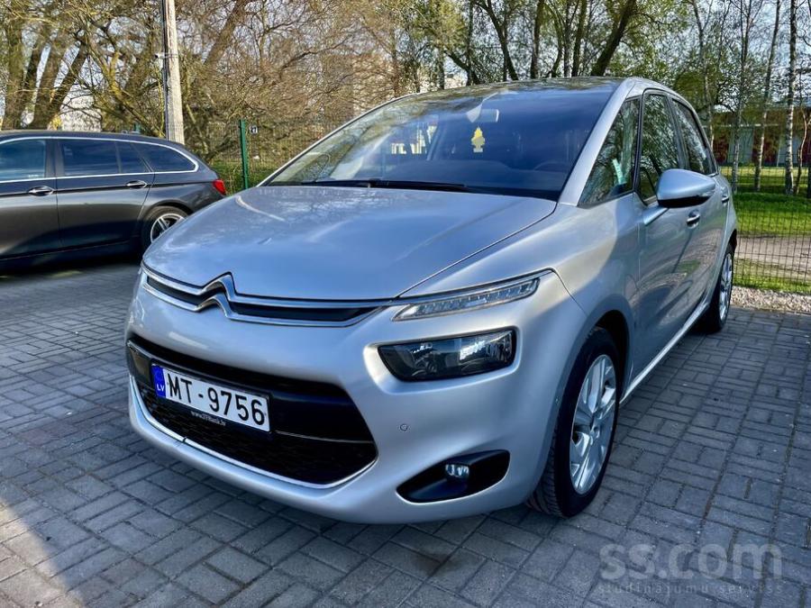 Pelēks Citroen c4-picasso 2015 Liepāja, ar dzinēja tilpumu 2.00 L un nobraukumu 225 tūkst. km par 5900 €, foto 24 vietnē AUTOMOTO.COM.LV