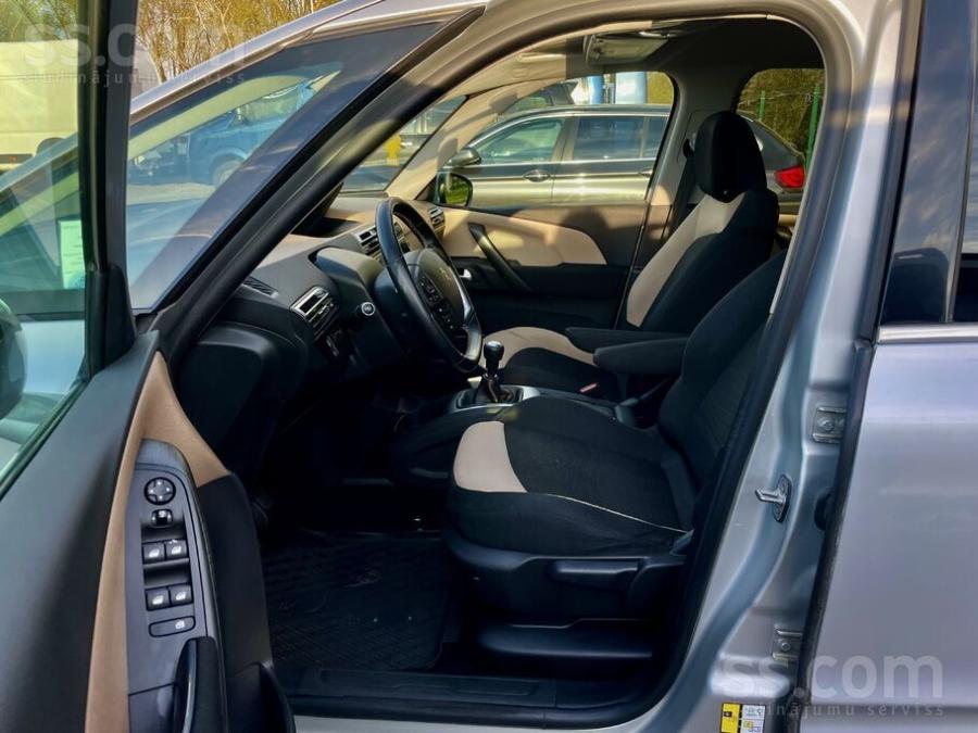 Pelēks Citroen c4-picasso 2015 Liepāja, ar dzinēja tilpumu 2.00 L un nobraukumu 225 tūkst. km par 5900 €, foto 27 vietnē AUTOMOTO.COM.LV