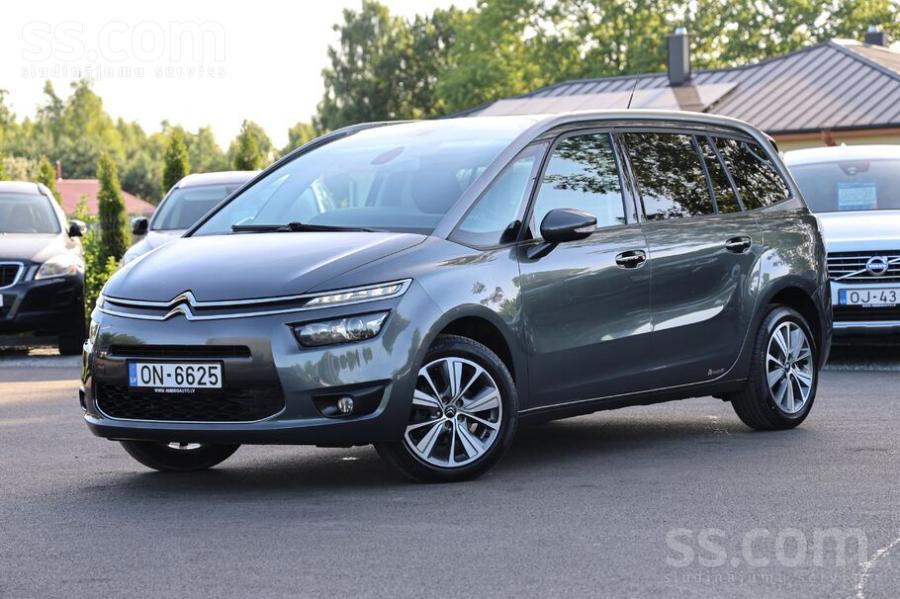 Pelēks Citroen c4-picasso 2015 Jelgava, ar dzinēja tilpumu 1.20 L un nobraukumu 0 tūkst. km par 7990 €, foto 1 vietnē AUTOMOTO.COM.LV