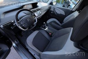 Pelēks Citroen c4-picasso 2015 Jelgava, ar dzinēja tilpumu 1.20 L un nobraukumu 0 tūkst. km par 7990 €, foto 9 vietnē AUTOMOTO.COM.LV