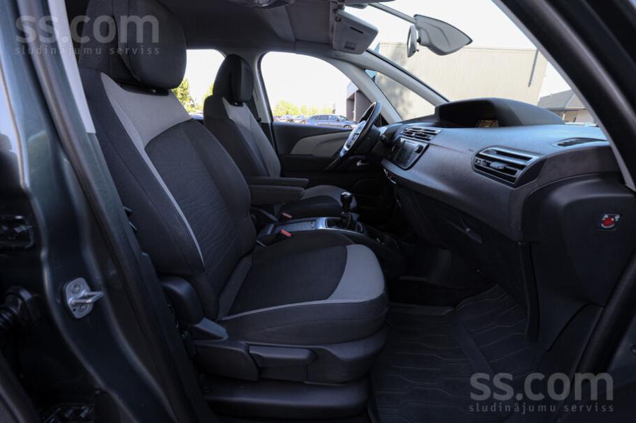 Pelēks Citroen c4-picasso 2015 Jelgava, ar dzinēja tilpumu 1.20 L un nobraukumu 0 tūkst. km par 7990 €, foto 13 vietnē AUTOMOTO.COM.LV