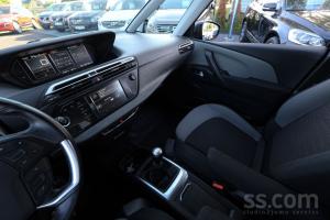 Pelēks Citroen c4-picasso 2015 Jelgava, ar dzinēja tilpumu 1.20 L un nobraukumu 0 tūkst. km par 7990 €, foto 23 vietnē AUTOMOTO.COM.LV