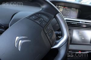 Pelēks Citroen c4-picasso 2015 Jelgava, ar dzinēja tilpumu 1.20 L un nobraukumu 0 tūkst. km par 7990 €, foto 24 vietnē AUTOMOTO.COM.LV