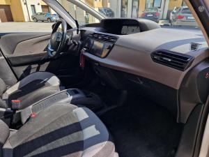 Pelēks Citroen c4-picasso 2015 Kauņa, ar dzinēja tilpumu 1.56 L un nobraukumu 284 tūkst. km par 5350 €, foto 18 vietnē AUTOMOTO.COM.LV