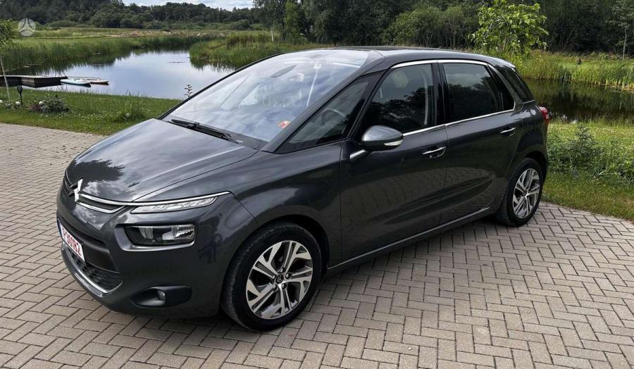 Pelēks Citroen c4-picasso 2015 Utena, ar dzinēja tilpumu 1.56 L un nobraukumu 301 tūkst. km par 4950 €, foto 4 vietnē AUTOMOTO.COM.LV