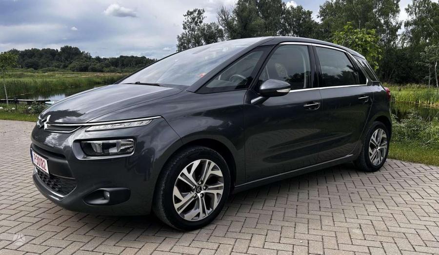 Pelēks Citroen c4-picasso 2015 Utena, ar dzinēja tilpumu 1.56 L un nobraukumu 301 tūkst. km par 4950 €, foto 5 vietnē AUTOMOTO.COM.LV