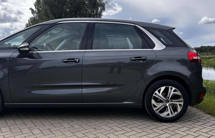 Pelēks Citroen c4-picasso 2015 Utena, ar dzinēja tilpumu 1.56 L un nobraukumu 301 tūkst. km par 4950 €, foto 12 vietnē AUTOMOTO.COM.LV