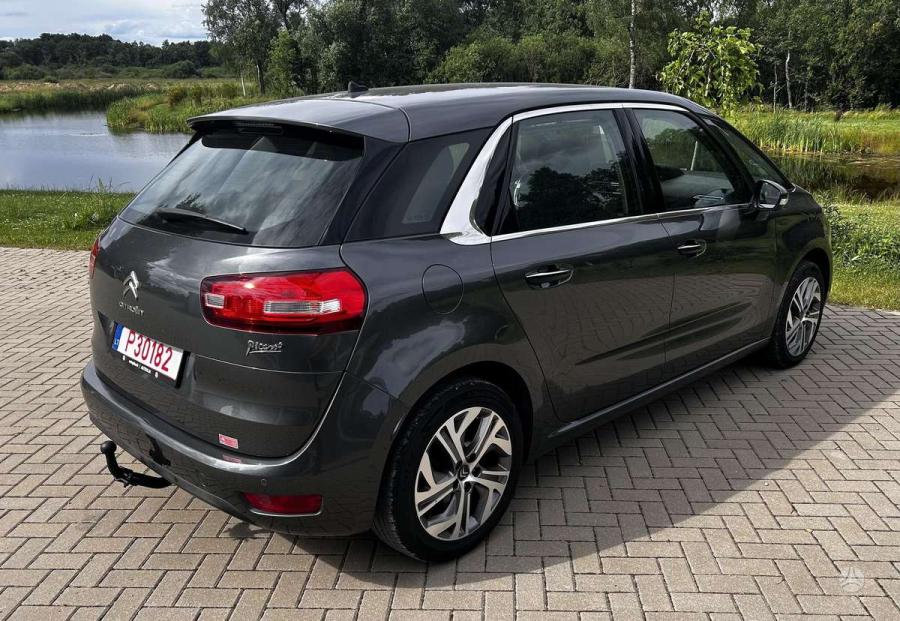 Pelēks Citroen c4-picasso 2015 Utena, ar dzinēja tilpumu 1.56 L un nobraukumu 301 tūkst. km par 4950 €, foto 18 vietnē AUTOMOTO.COM.LV