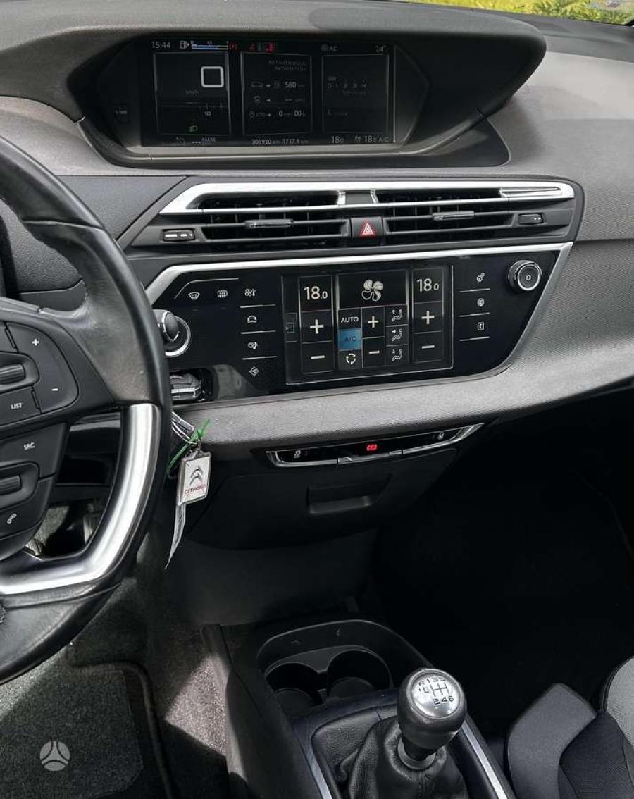 Pelēks Citroen c4-picasso 2015 Utena, ar dzinēja tilpumu 1.56 L un nobraukumu 301 tūkst. km par 4950 €, foto 24 vietnē AUTOMOTO.COM.LV