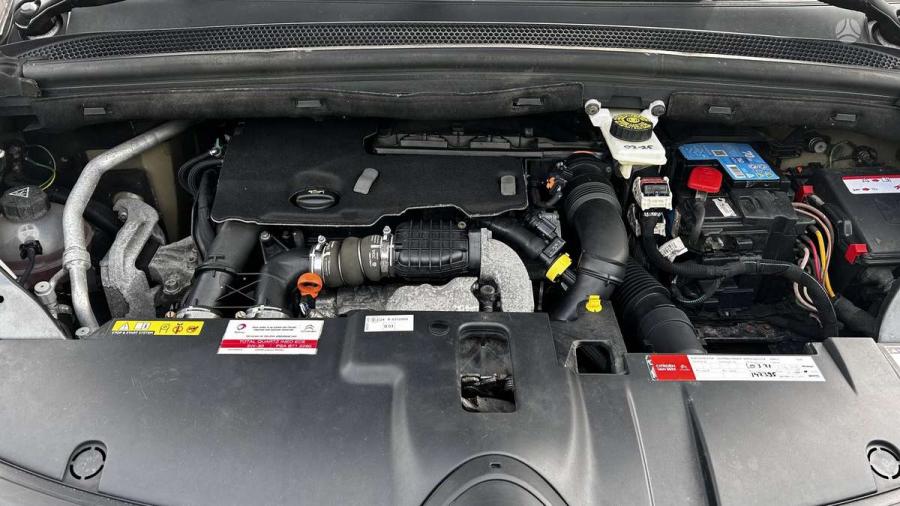 Pelēks Citroen c4-picasso 2015 Utena, ar dzinēja tilpumu 1.56 L un nobraukumu 301 tūkst. km par 4950 €, foto 38 vietnē AUTOMOTO.COM.LV