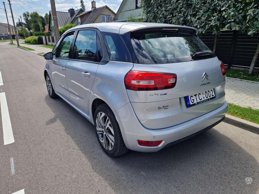 Pelēks Citroen c4-picasso 2015 Kauņa, ar dzinēja tilpumu 1.56 L un nobraukumu 284 tūkst. km par 4900 €, foto 8 vietnē AUTOMOTO.COM.LV
