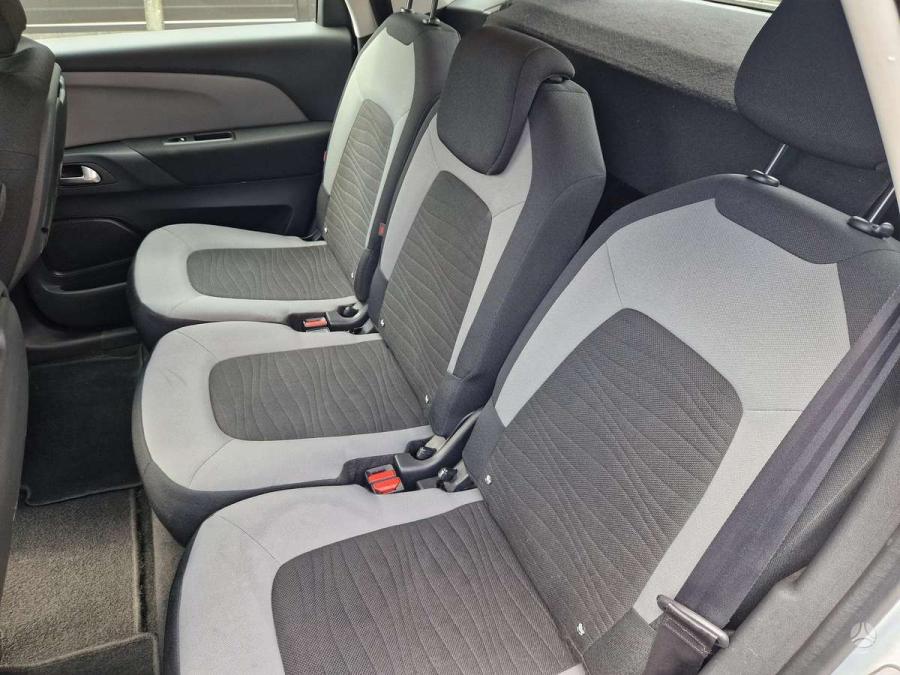Pelēks Citroen c4-picasso 2015 Kauņa, ar dzinēja tilpumu 1.56 L un nobraukumu 284 tūkst. km par 4900 €, foto 13 vietnē AUTOMOTO.COM.LV