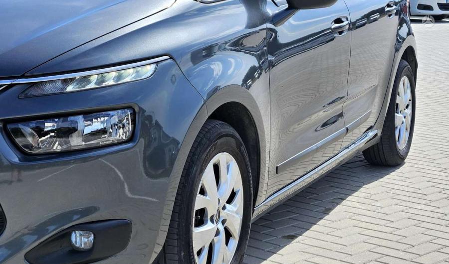 Pelēks Citroen c4-picasso 2015 Tauragė, ar dzinēja tilpumu 1.56 L un nobraukumu 207 tūkst. km par 4800 €, foto 3 vietnē AUTOMOTO.COM.LV