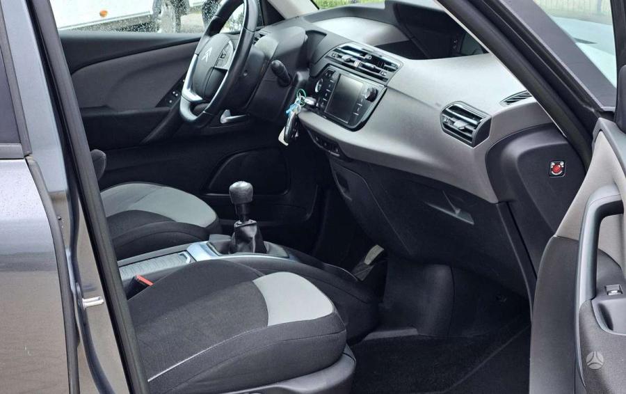 Pelēks Citroen c4-picasso 2015 Tauragė, ar dzinēja tilpumu 1.56 L un nobraukumu 207 tūkst. km par 4800 €, foto 13 vietnē AUTOMOTO.COM.LV