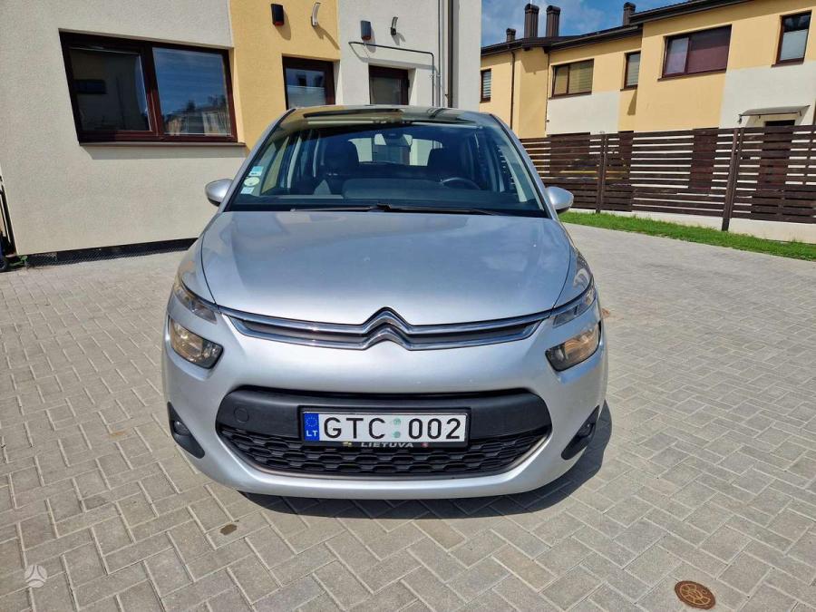 Grey Citroen c4-picasso 2015 in Kaunas, with an engine capacity of 1.56 L and mileage of 284 thousand km for 4700 €, photo 3 on AUTOMOTO.COM.LV
