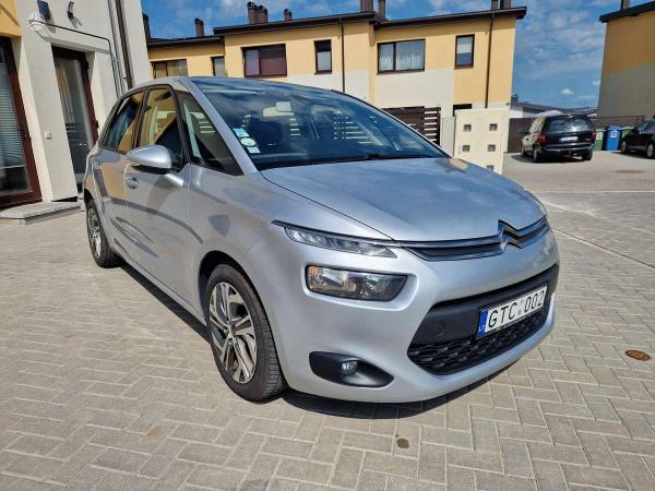 Grey Citroen c4-picasso 2015 in Kaunas, with an engine capacity of 1.56 L and mileage of 284 thousand km for 4700 €, photo 4 on AUTOMOTO.COM.LV