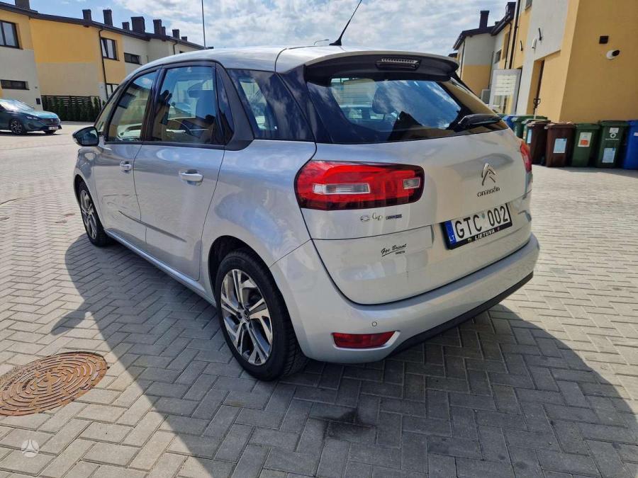 Grey Citroen c4-picasso 2015 in Kaunas, with an engine capacity of 1.56 L and mileage of 284 thousand km for 4700 €, photo 9 on AUTOMOTO.COM.LV