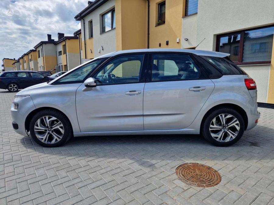Grey Citroen c4-picasso 2015 in Kaunas, with an engine capacity of 1.56 L and mileage of 284 thousand km for 4700 €, photo 10 on AUTOMOTO.COM.LV