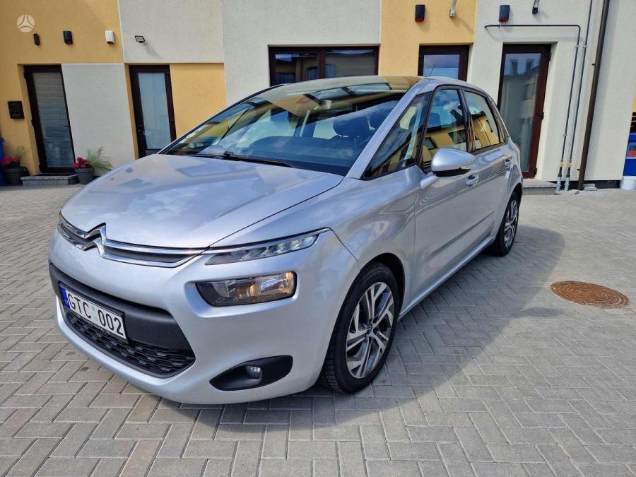 Grey Citroen c4-picasso 2015 in Kaunas, with an engine capacity of 1.56 L and mileage of 284 thousand km for 4700 €, photo 11 on AUTOMOTO.COM.LV