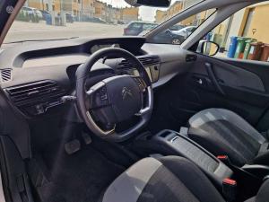Grey Citroen c4-picasso 2015 in Kaunas, with an engine capacity of 1.56 L and mileage of 284 thousand km for 4700 €, photo 13 on AUTOMOTO.COM.LV