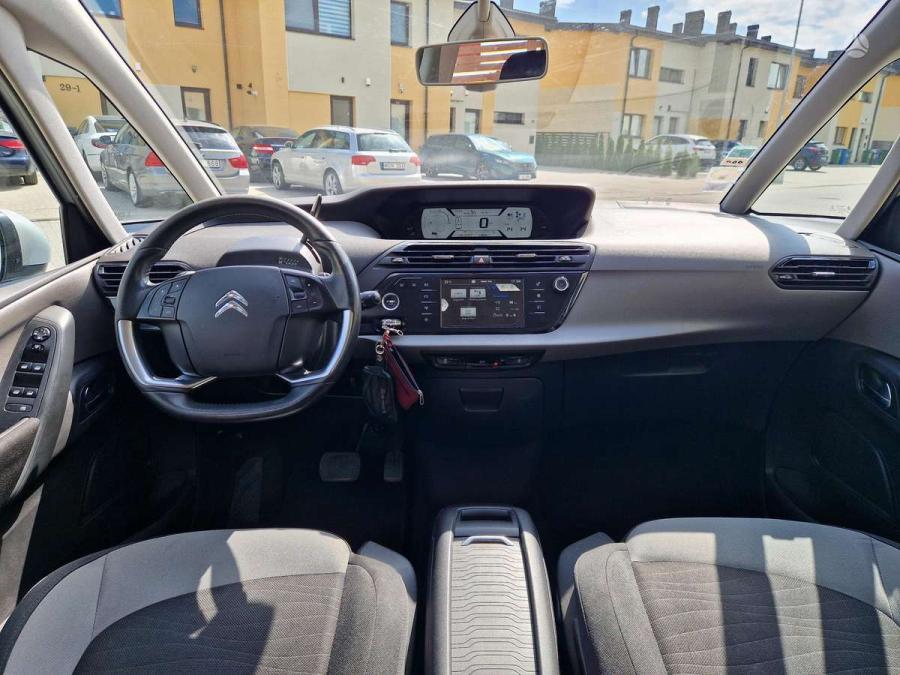 Grey Citroen c4-picasso 2015 in Kaunas, with an engine capacity of 1.56 L and mileage of 284 thousand km for 4700 €, photo 15 on AUTOMOTO.COM.LV