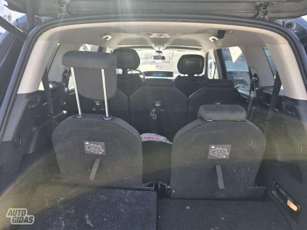 Grey Citroen c4-picasso 2015 in Ukmerge, with an engine capacity of 1.60 L and mileage of 200 thousand km for 4650 €, photo 5 on AUTOMOTO.COM.LV