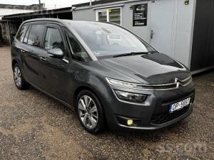 Pelēks Citroen c4-picasso 2015 Daugavpils, ar dzinēja tilpumu 2.00 L un nobraukumu 0 tūkst. km par 6950 €, foto  vietnē AUTOMOTO.COM.LV