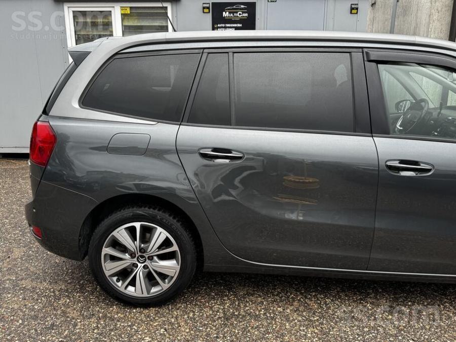 Pelēks Citroen c4-picasso 2015 Daugavpils, ar dzinēja tilpumu 2.00 L un nobraukumu 0 tūkst. km par 6950 €, foto 9 vietnē AUTOMOTO.COM.LV