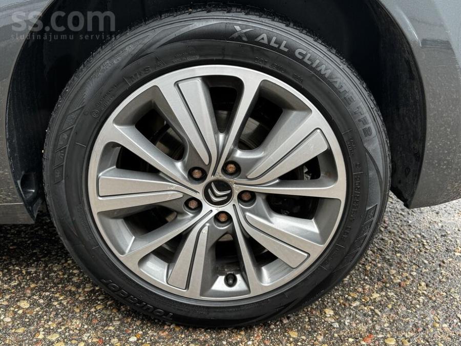 Pelēks Citroen c4-picasso 2015 Daugavpils, ar dzinēja tilpumu 2.00 L un nobraukumu 0 tūkst. km par 6950 €, foto 16 vietnē AUTOMOTO.COM.LV