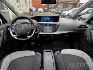 Pelēks Citroen c4-picasso 2015 Daugavpils, ar dzinēja tilpumu 2.00 L un nobraukumu 0 tūkst. km par 6950 €, foto 17 vietnē AUTOMOTO.COM.LV
