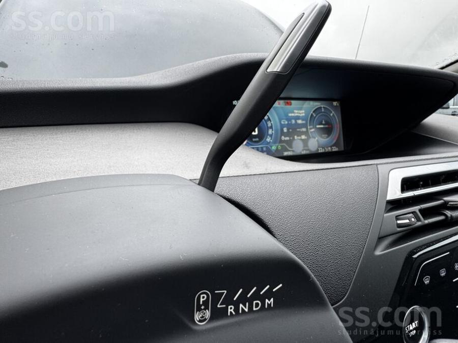 Pelēks Citroen c4-picasso 2015 Daugavpils, ar dzinēja tilpumu 2.00 L un nobraukumu 0 tūkst. km par 6950 €, foto 25 vietnē AUTOMOTO.COM.LV
