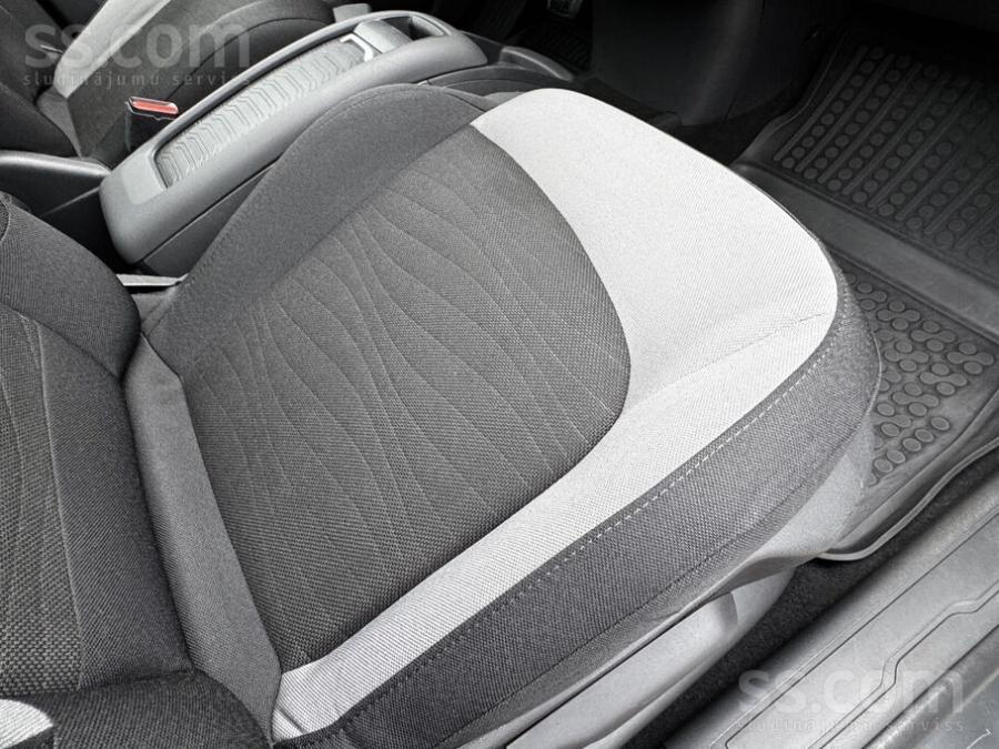 Pelēks Citroen c4-picasso 2015 Daugavpils, ar dzinēja tilpumu 2.00 L un nobraukumu 0 tūkst. km par 6950 €, foto 29 vietnē AUTOMOTO.COM.LV