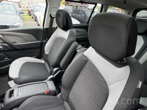 Pelēks Citroen c4-picasso 2015 Daugavpils, ar dzinēja tilpumu 2.00 L un nobraukumu 0 tūkst. km par 6950 €, foto 30 vietnē AUTOMOTO.COM.LV