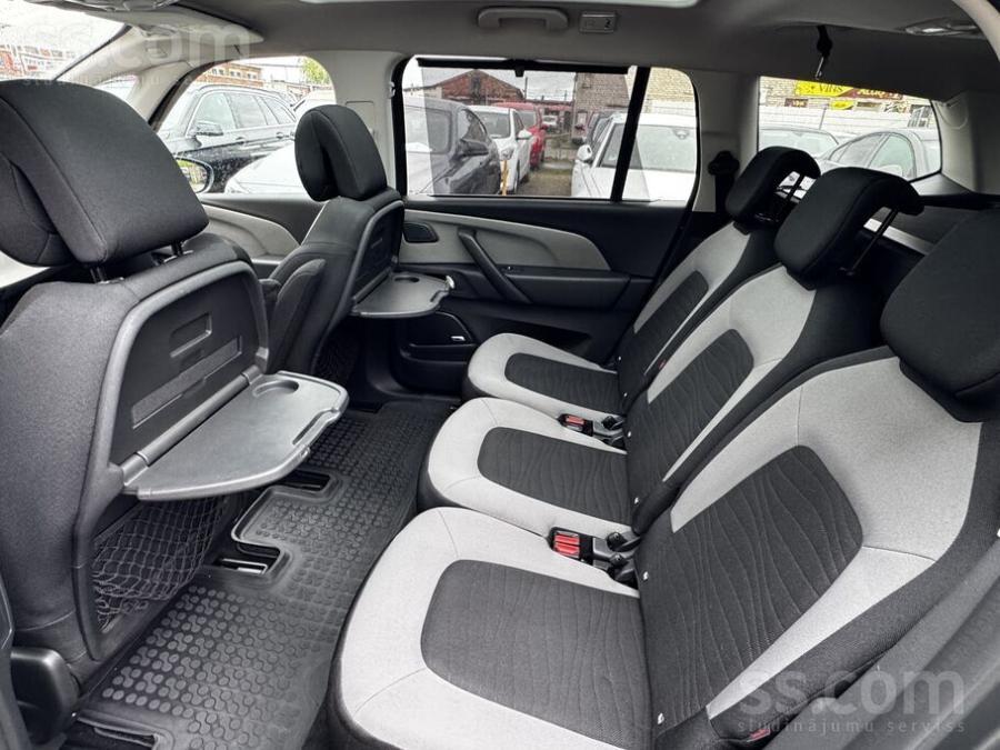 Pelēks Citroen c4-picasso 2015 Daugavpils, ar dzinēja tilpumu 2.00 L un nobraukumu 0 tūkst. km par 6950 €, foto 31 vietnē AUTOMOTO.COM.LV