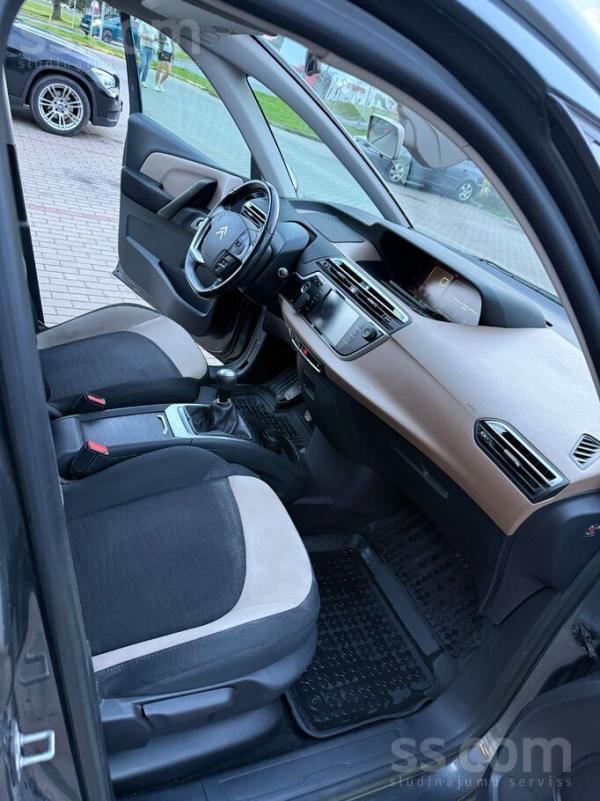 Pelēks Citroen c4-picasso 2015 Rīga, ar dzinēja tilpumu 1.60 L un nobraukumu 232 tūkst. km par 6700 €, foto 9 vietnē AUTOMOTO.COM.LV