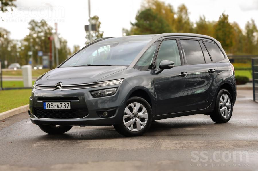 Pelēks Citroen c4-picasso 2015 Jelgava, ar dzinēja tilpumu 1.20 L un nobraukumu 166 tūkst. km par 6500 €, foto 1 vietnē AUTOMOTO.COM.LV