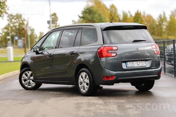 Pelēks Citroen c4-picasso 2015 Jelgava, ar dzinēja tilpumu 1.20 L un nobraukumu 166 tūkst. km par 6500 €, foto 7 vietnē AUTOMOTO.COM.LV