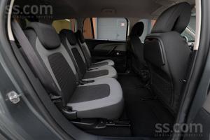 Pelēks Citroen c4-picasso 2015 Jelgava, ar dzinēja tilpumu 1.20 L un nobraukumu 166 tūkst. km par 6500 €, foto 10 vietnē AUTOMOTO.COM.LV