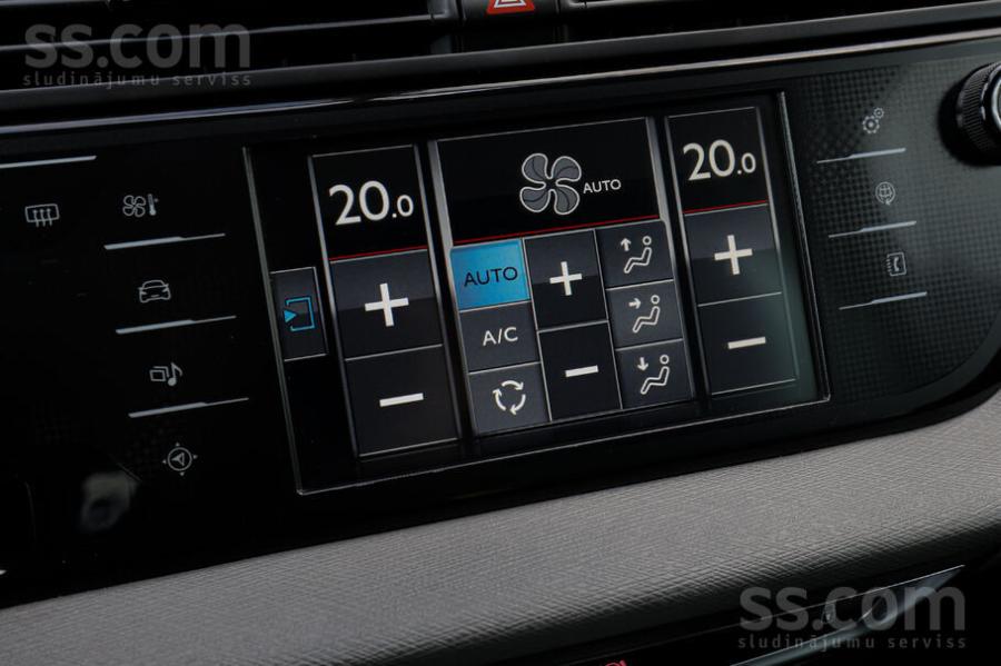 Pelēks Citroen c4-picasso 2015 Jelgava, ar dzinēja tilpumu 1.20 L un nobraukumu 166 tūkst. km par 6500 €, foto 13 vietnē AUTOMOTO.COM.LV