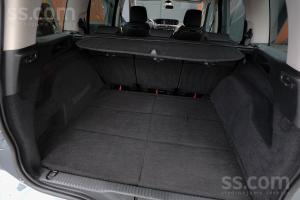 Pelēks Citroen c4-picasso 2015 Jelgava, ar dzinēja tilpumu 1.20 L un nobraukumu 166 tūkst. km par 6500 €, foto 24 vietnē AUTOMOTO.COM.LV